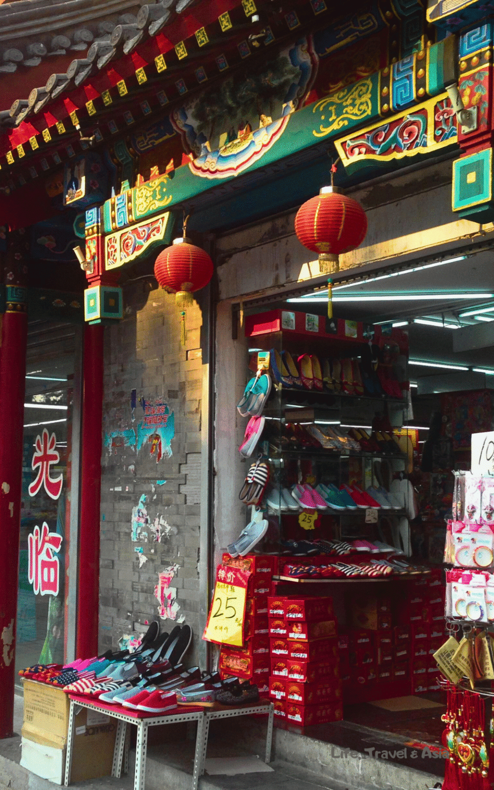 2-Week China Travel Itinerary: From Big-City Life To Breathtaking Nature