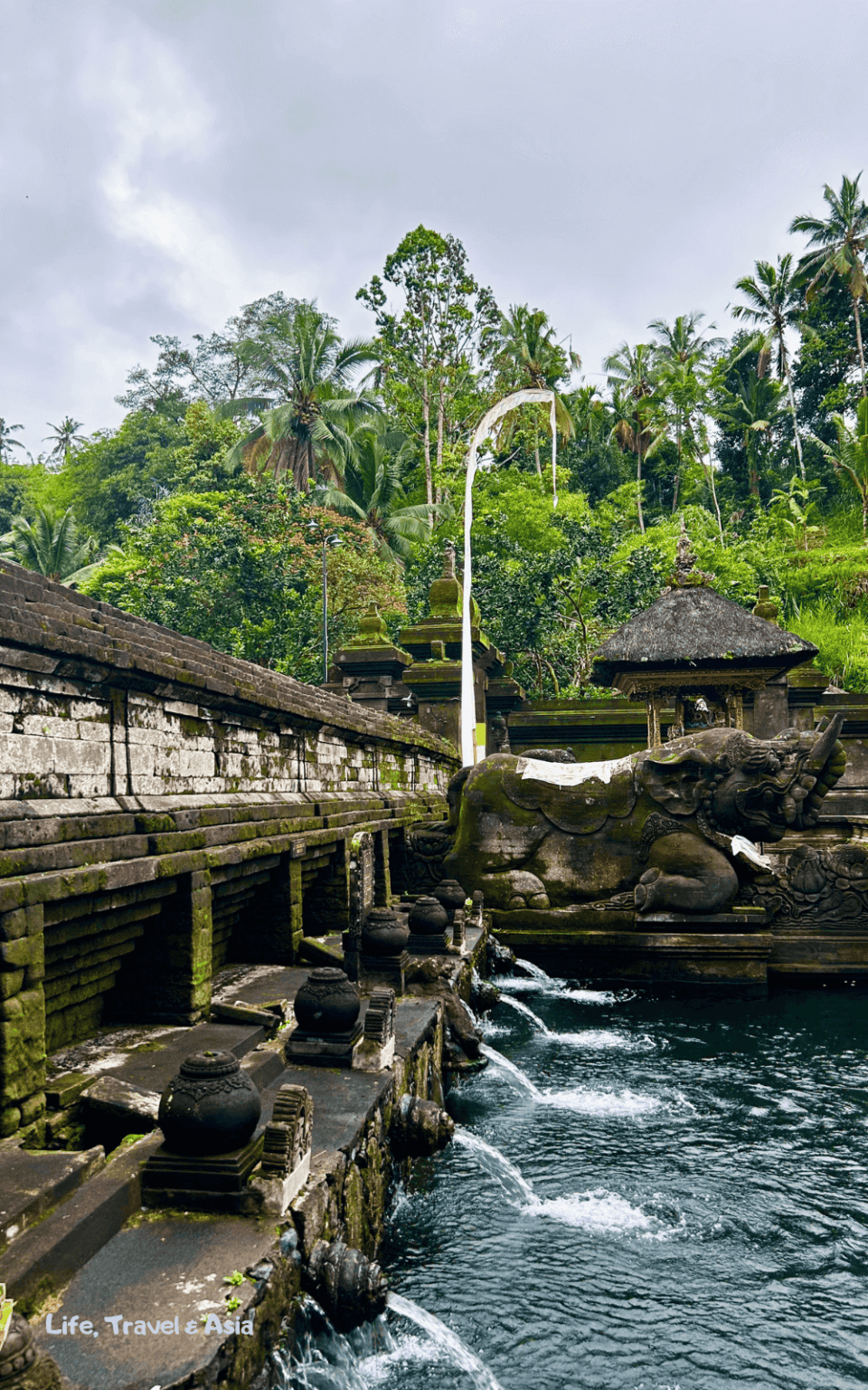 10 Best Temples to Visit In Ubud: From Water Temples to Holy Sites