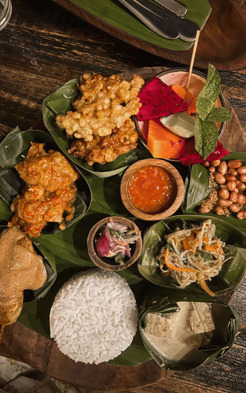 18 Best Places to Eat in Ubud: 2026 Foodie’s Guide for All Budgets